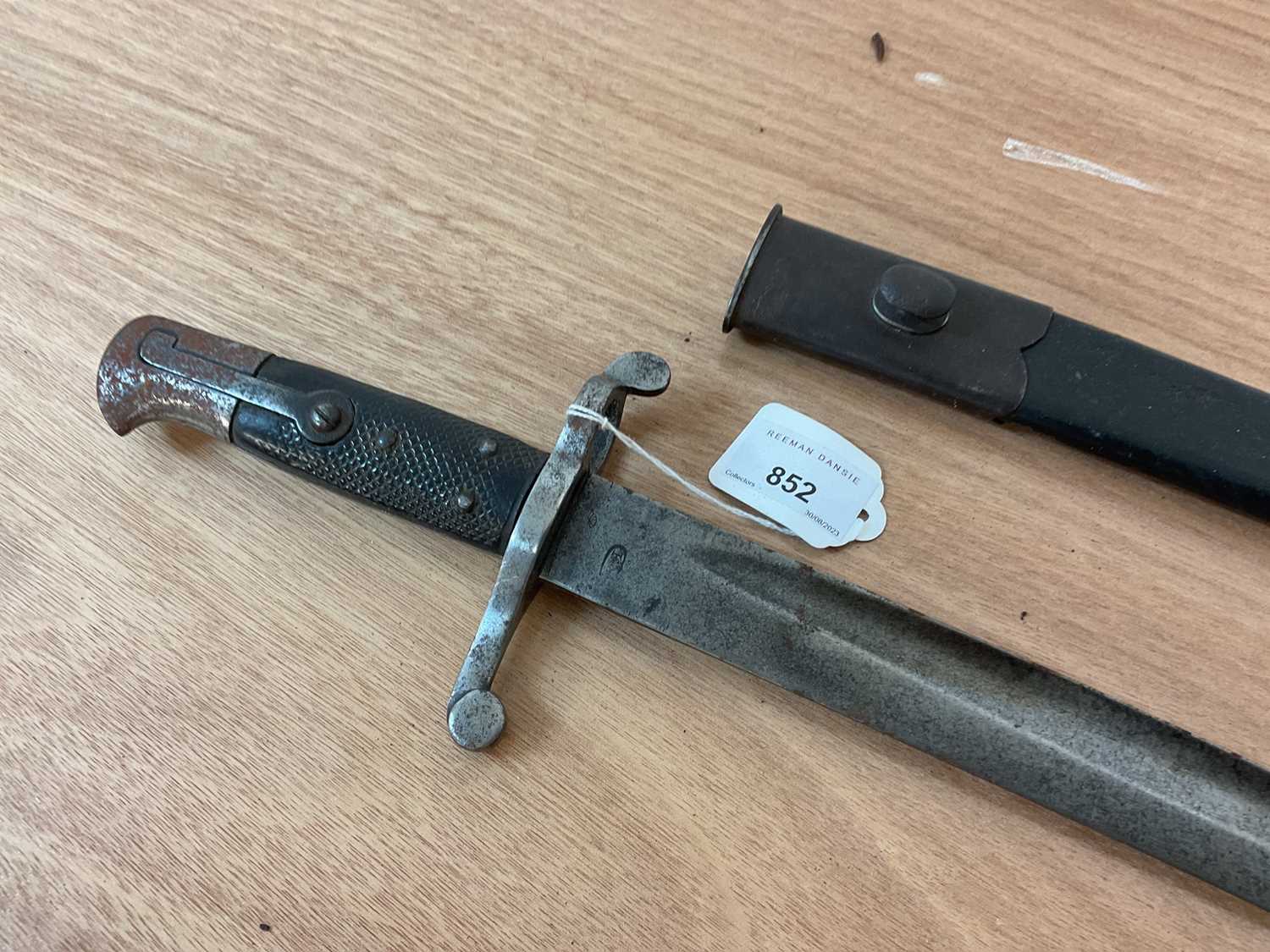 Lot 852 - British 1856 Pattern Enfield sabre bayonet