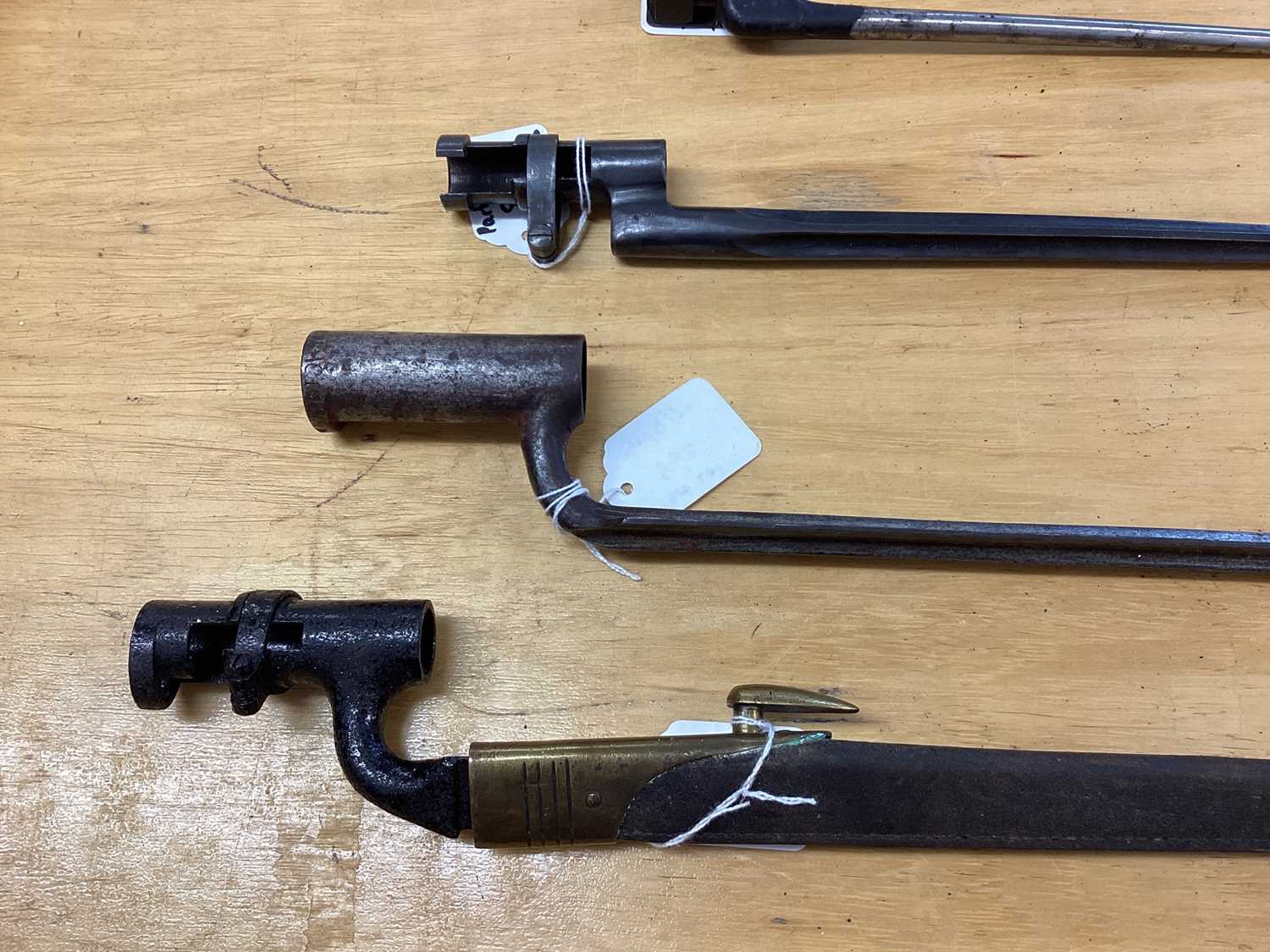 Lot 862 - Second World War No. 4 MK II spike bayonet,