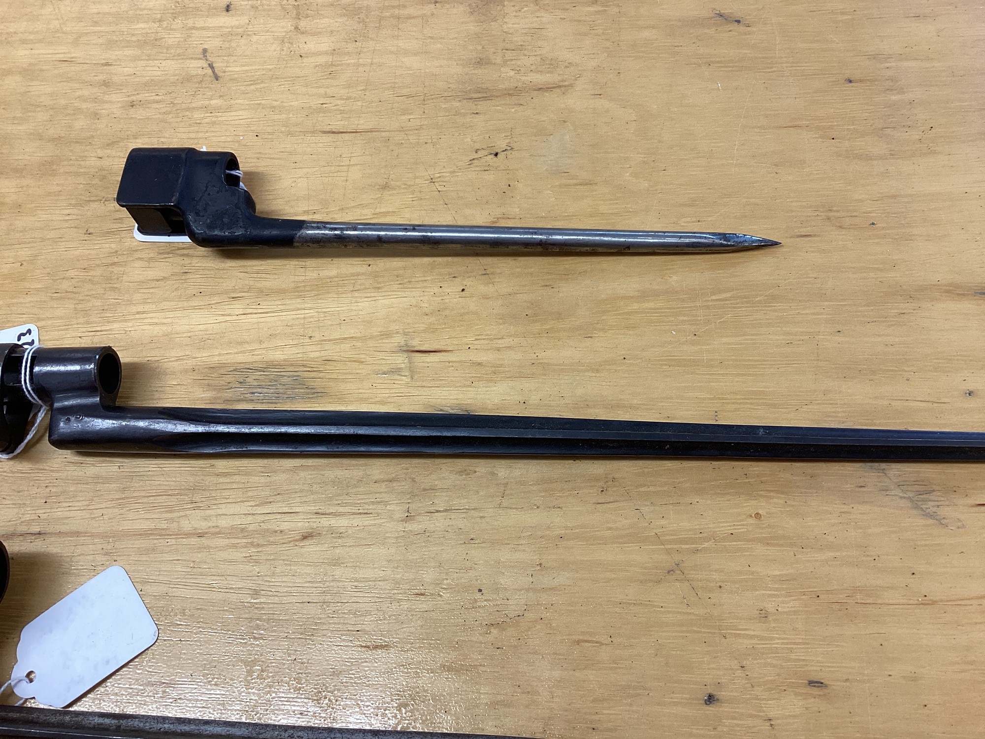 Lot 862 - Second World War No. 4 MK II spike bayonet,