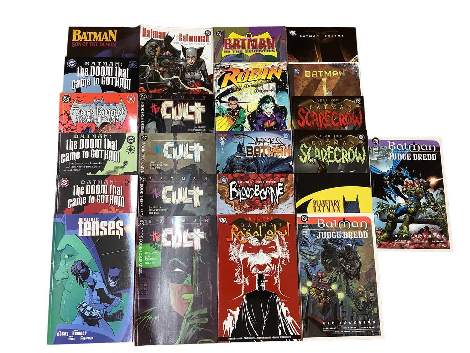 Lot 157 - DC Comics, twenty three graphic novels to
