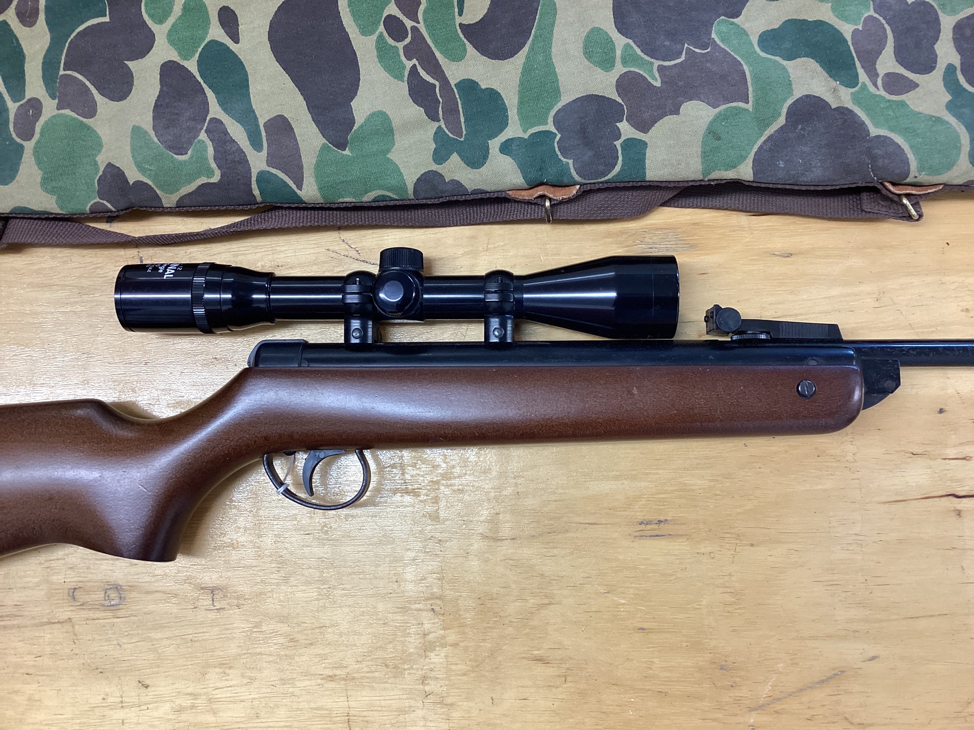 Lot 989 - BSA Meteor .22 calibre break action air