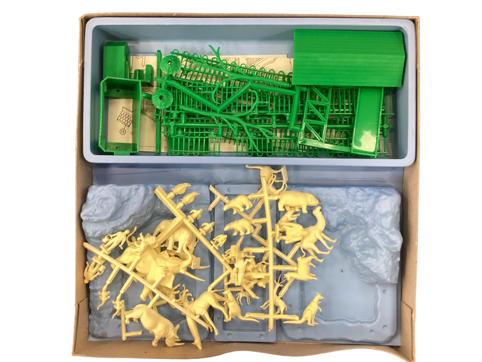 Lot 119 - Airfix HO OO scale Snap Together Zoo Playset,