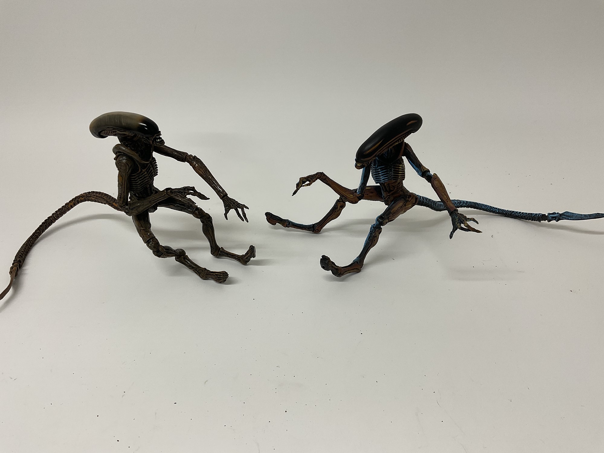 Lot 74 - A life-size model of the 'Facehugger' from