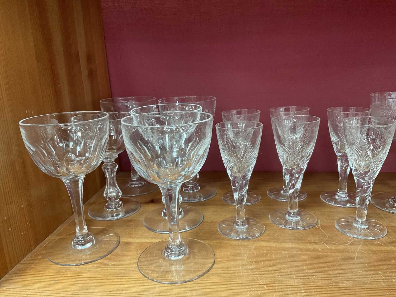Lot 211 - Collection of cut glassware