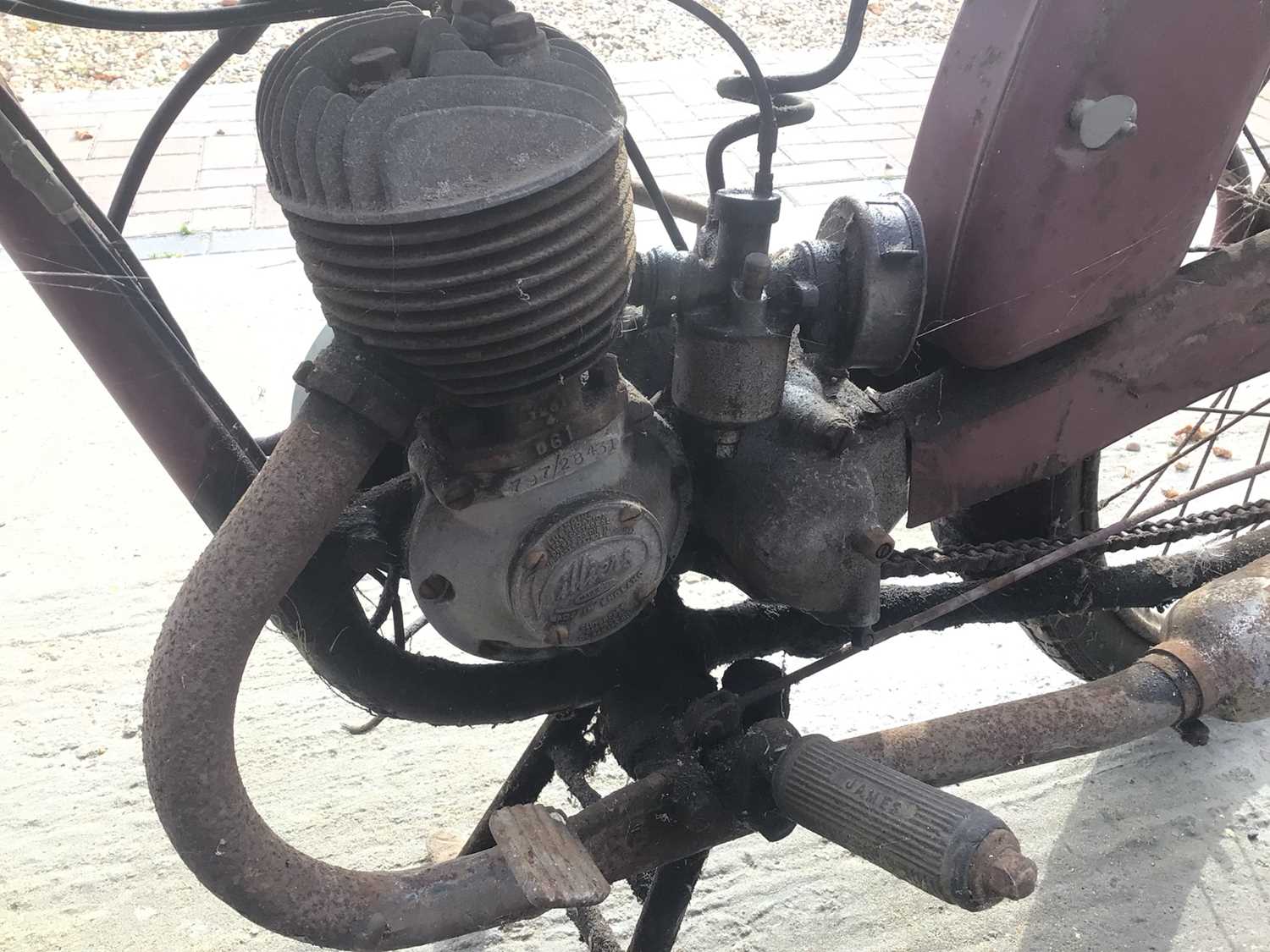 Lot 8 - 1952 James Comet 98cc motorcycle, reg. VHK 182