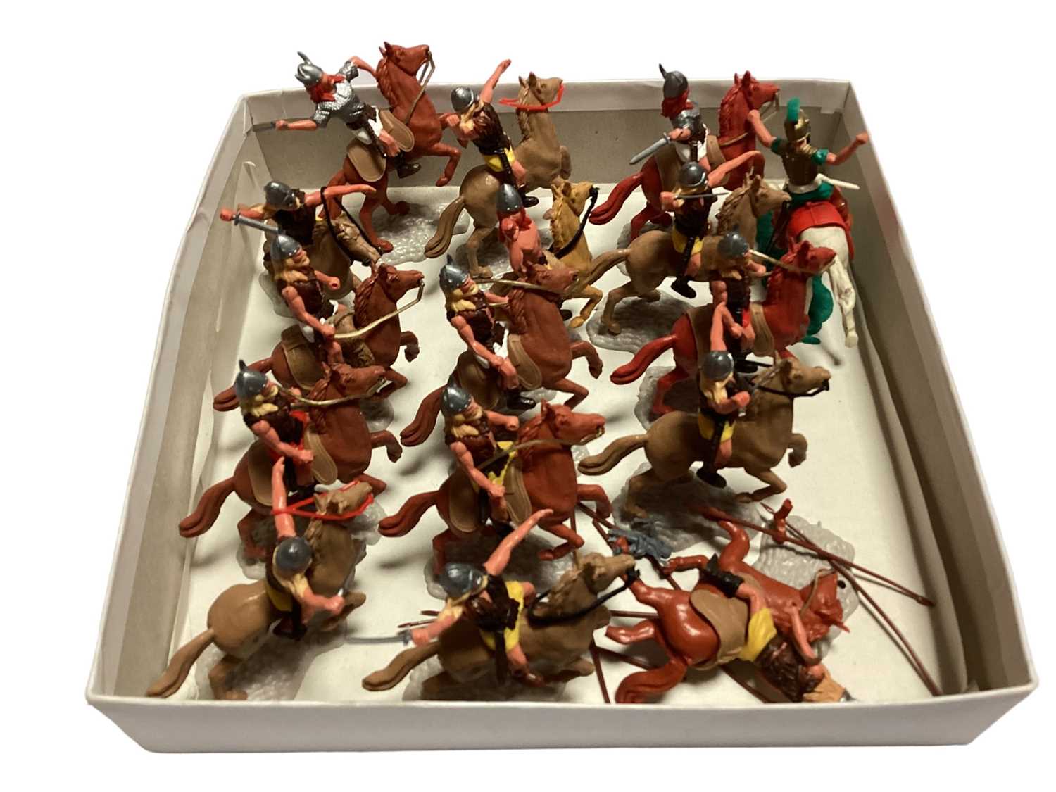 Lot 1940 - Timpo swoppet mounted Vikings, plus one