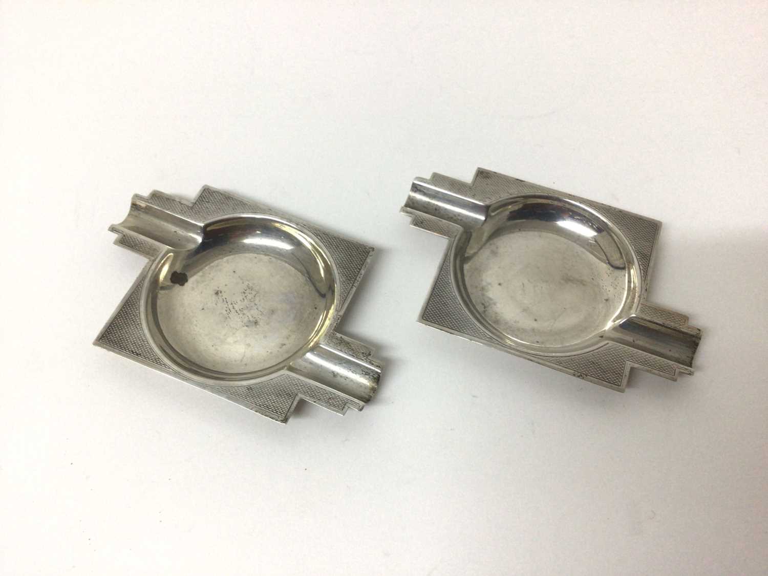 Lot 94 - Pair of Edward VIII Art Deco silver ash trays
