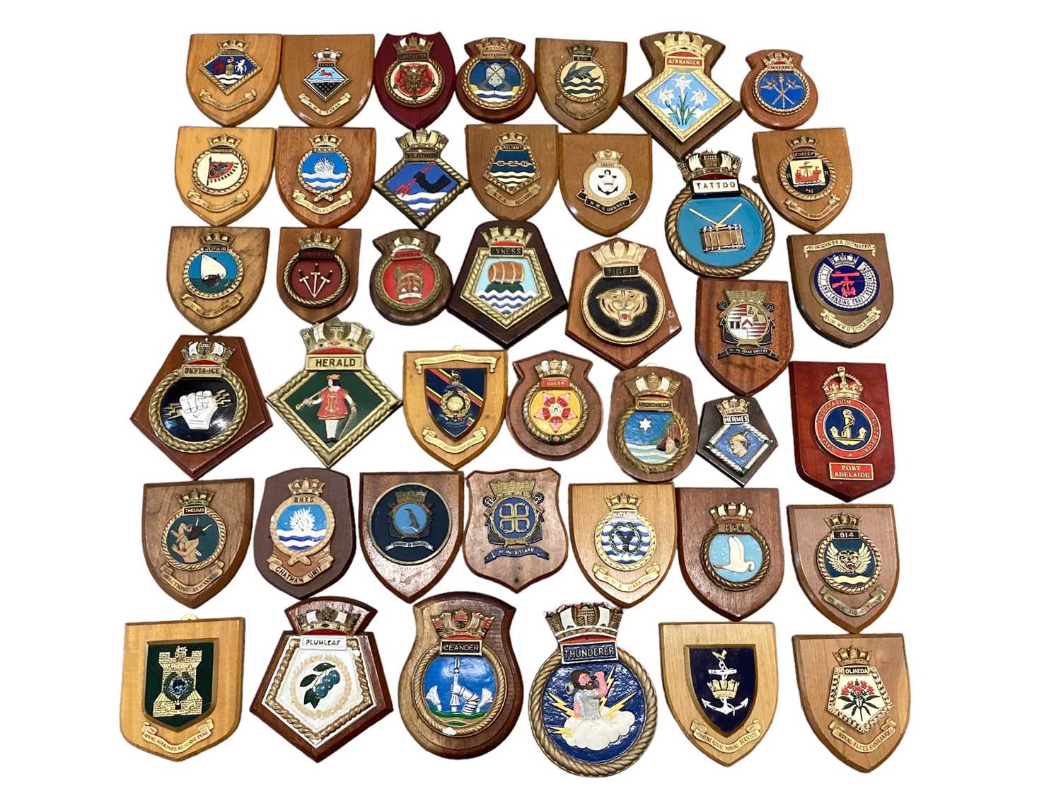 Lot 853 - Collection of various military related