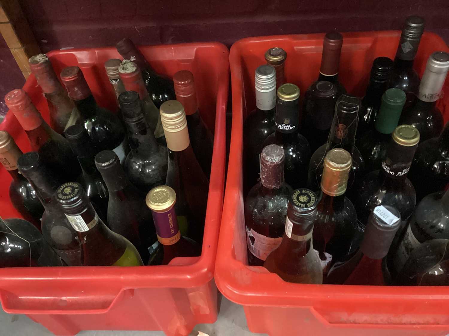 Lot 612 - Five boxes of assorted wines and other