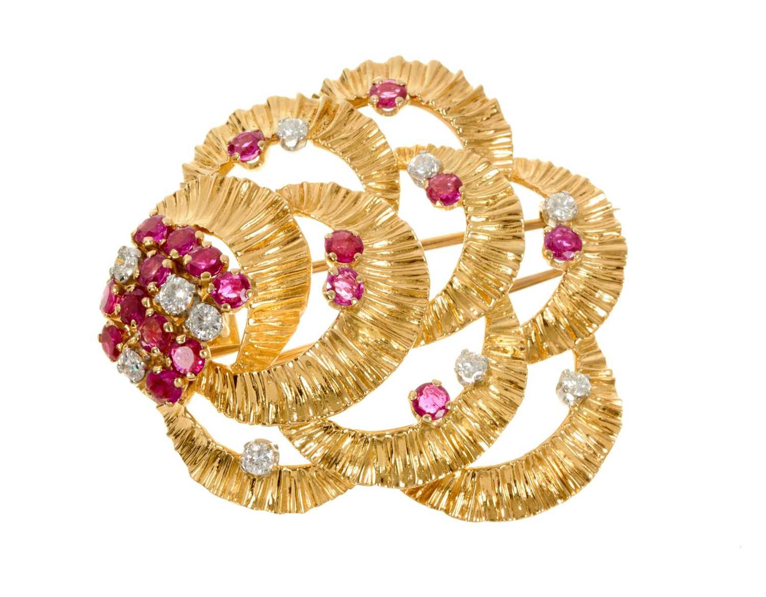 Lot 620 - 1960s Kutchinsky 18ct gold diamond and ruby