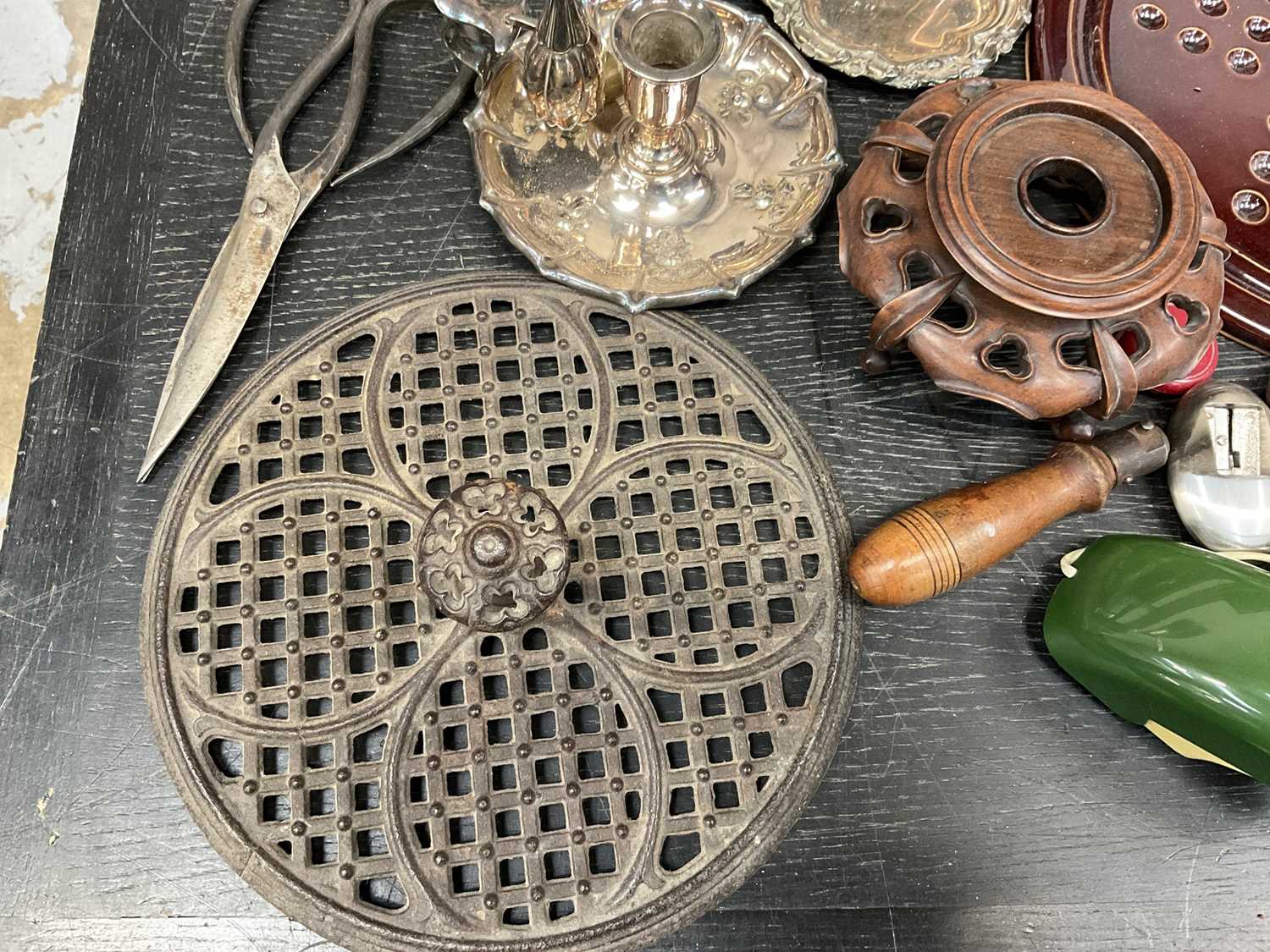 Lot 138 - Sundry works of art including metalwares,