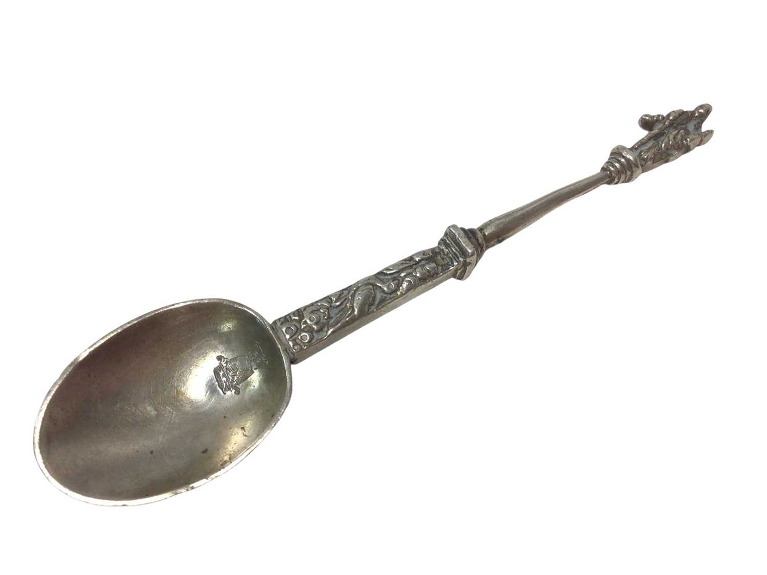 Lot 297 - Dutch silver apostle spoon