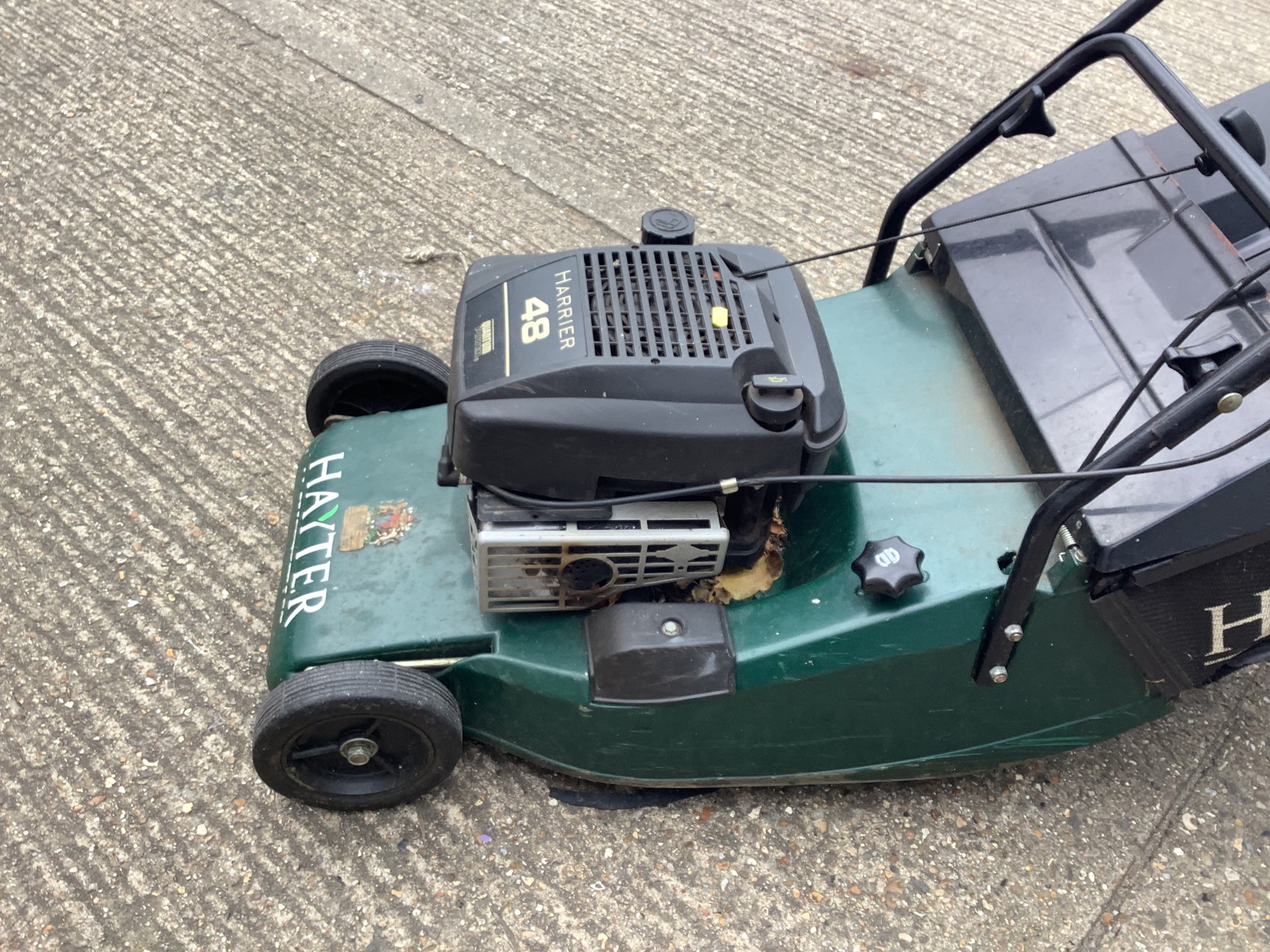 Lot 9 - Hayter Harrier 48 petrol lawnmower