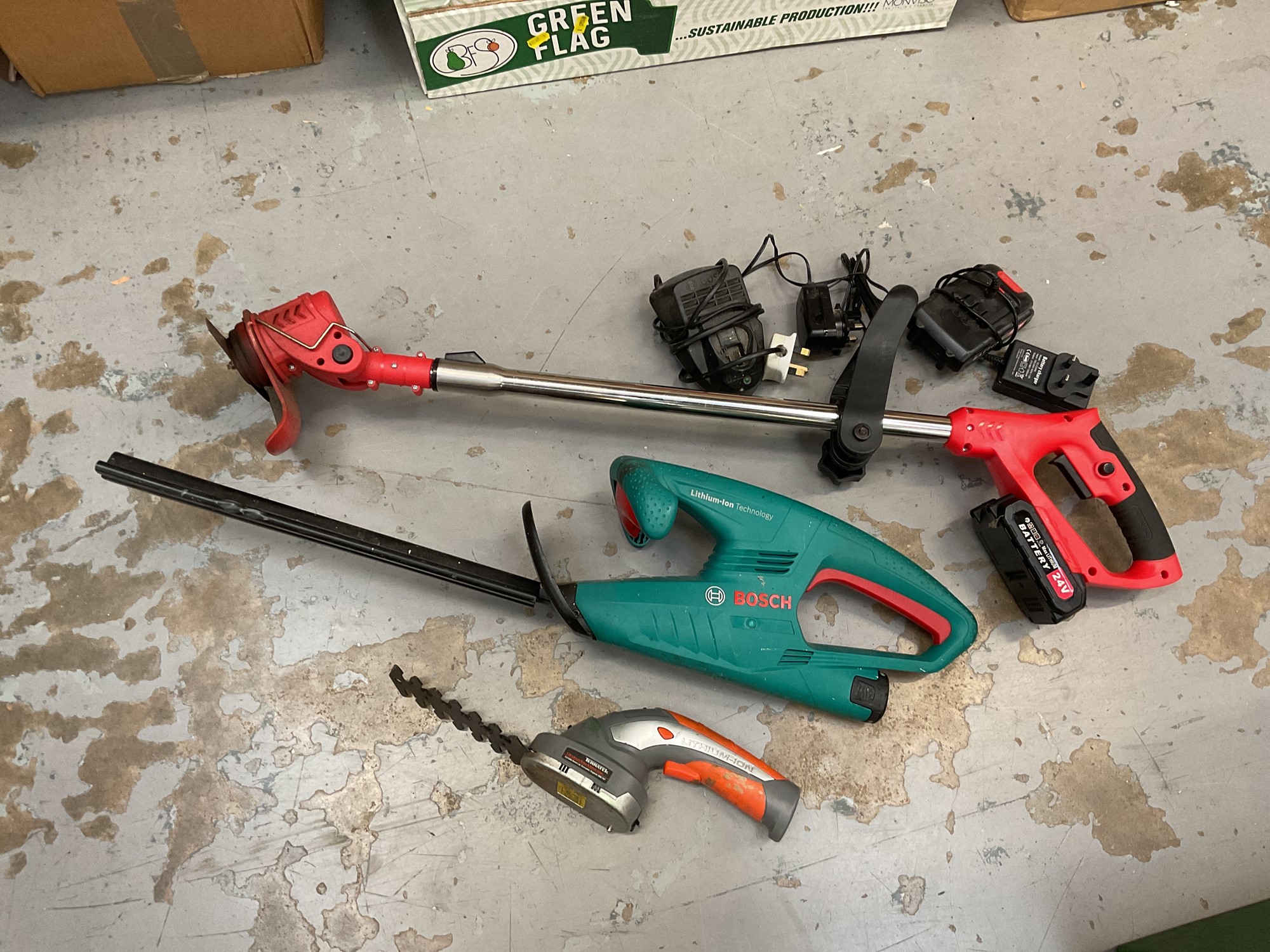 Bosch ahs 41 accu cordless hedge trimmer store