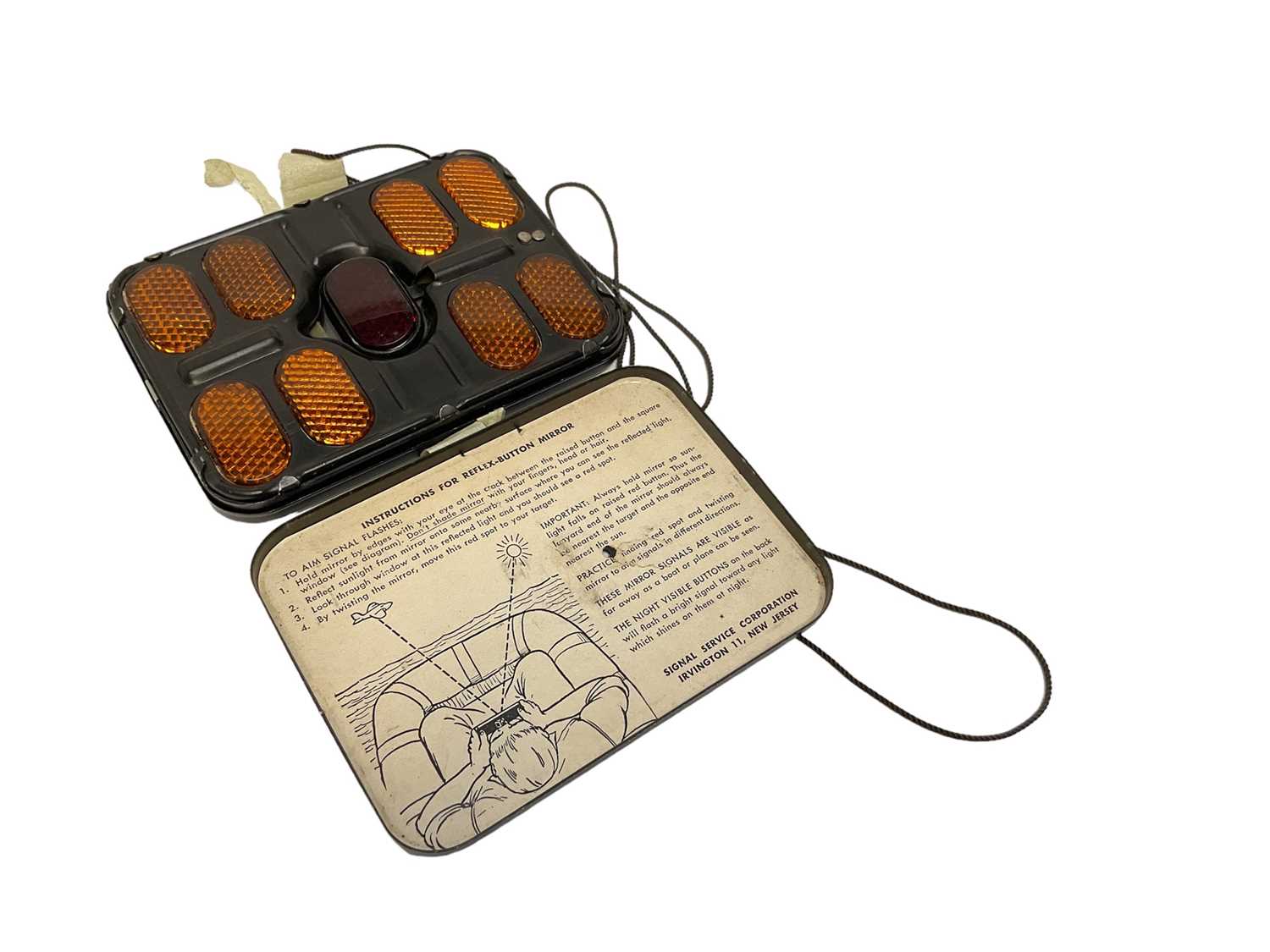 Lot 895 - Second World War American pilots emergency