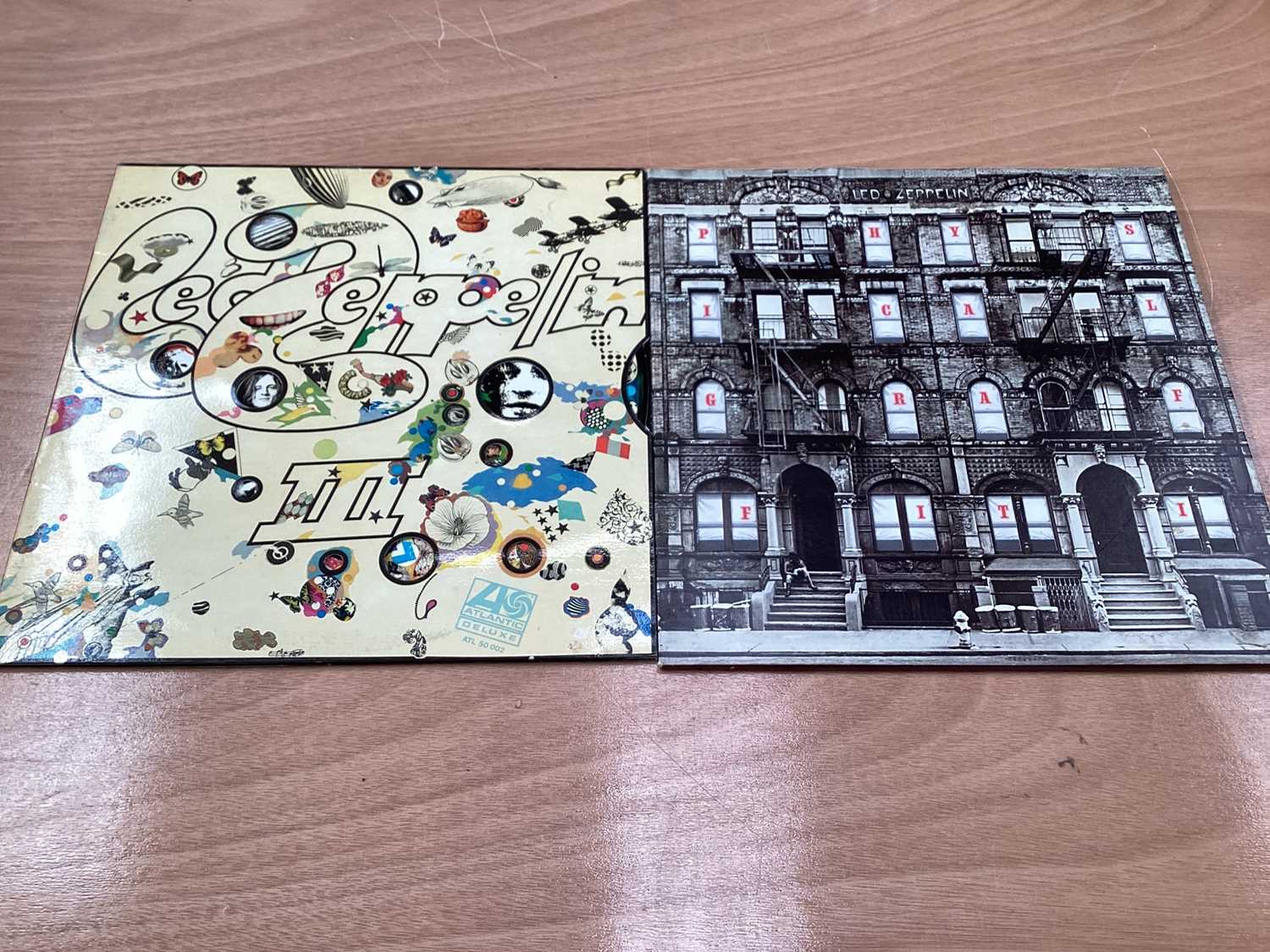 Lot 2283 - Five LP records by Led Zeppelin