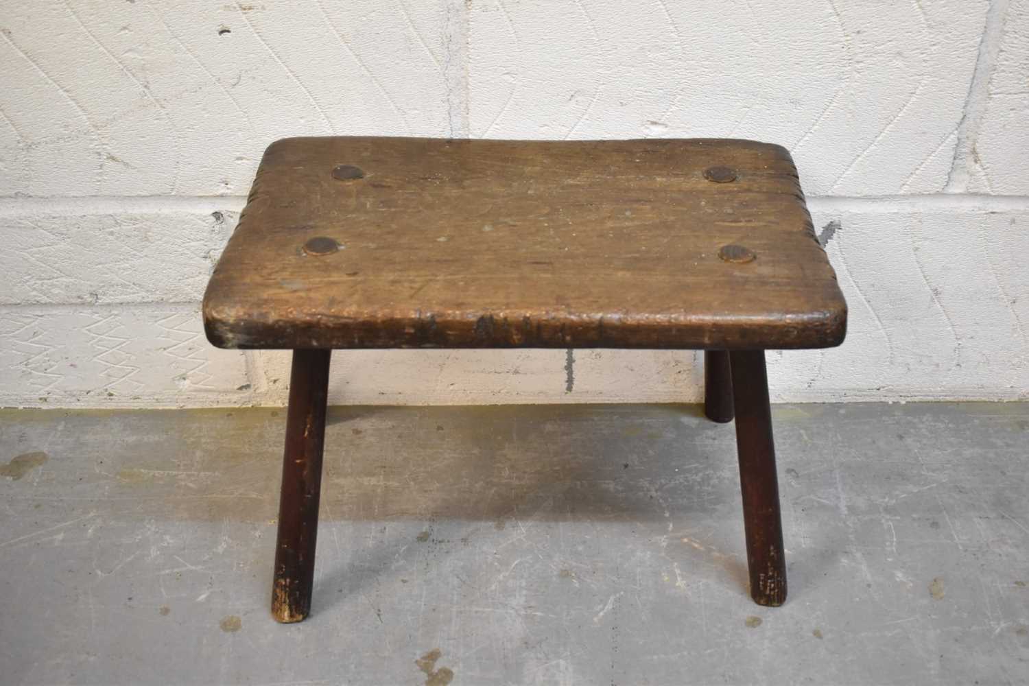 Lot 1470 - 18th / 19th century Welsh milking stool