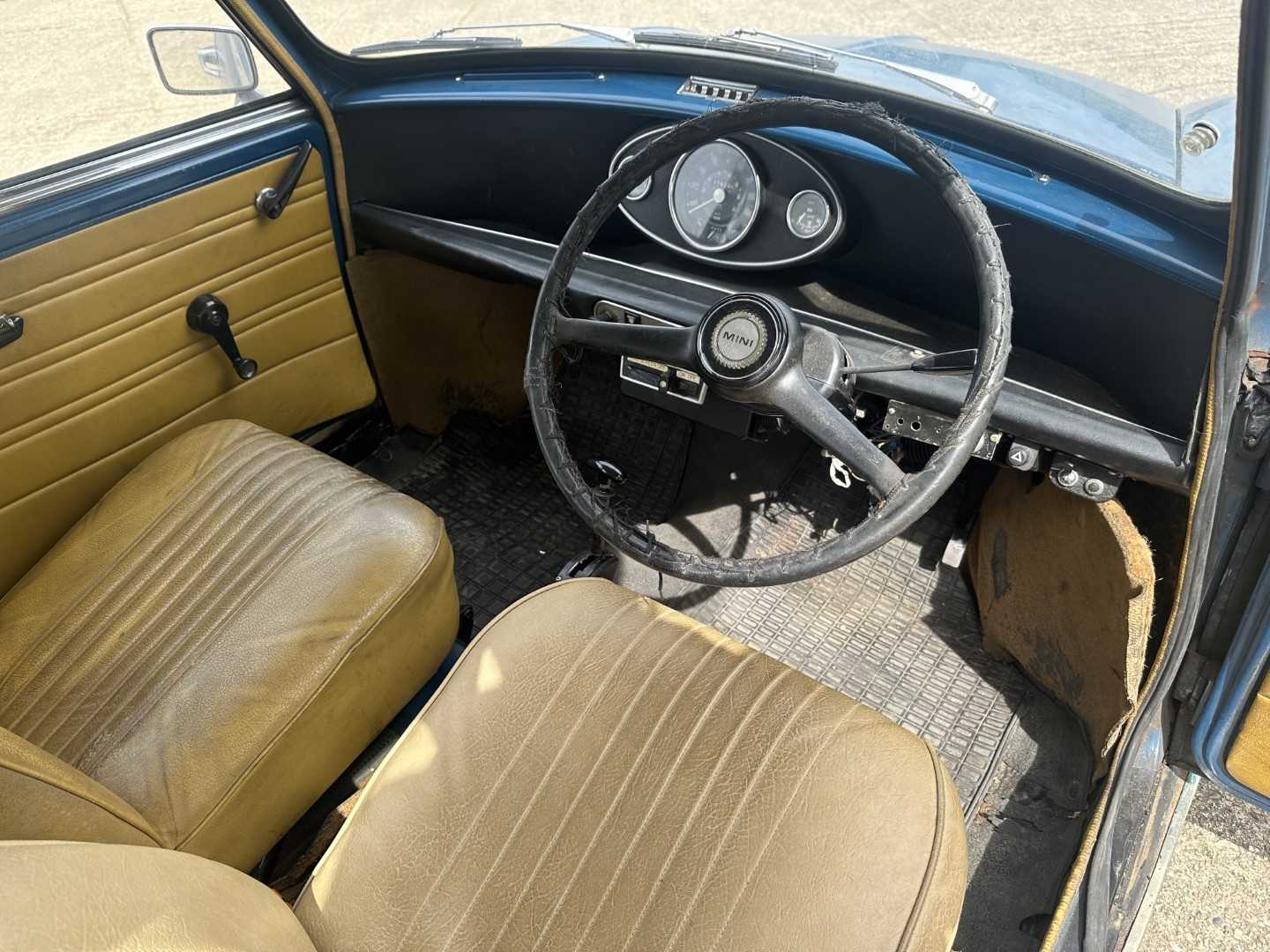 Lot 1 - 1974 Morris Mini 1000 Automatic, reg. no. THJ