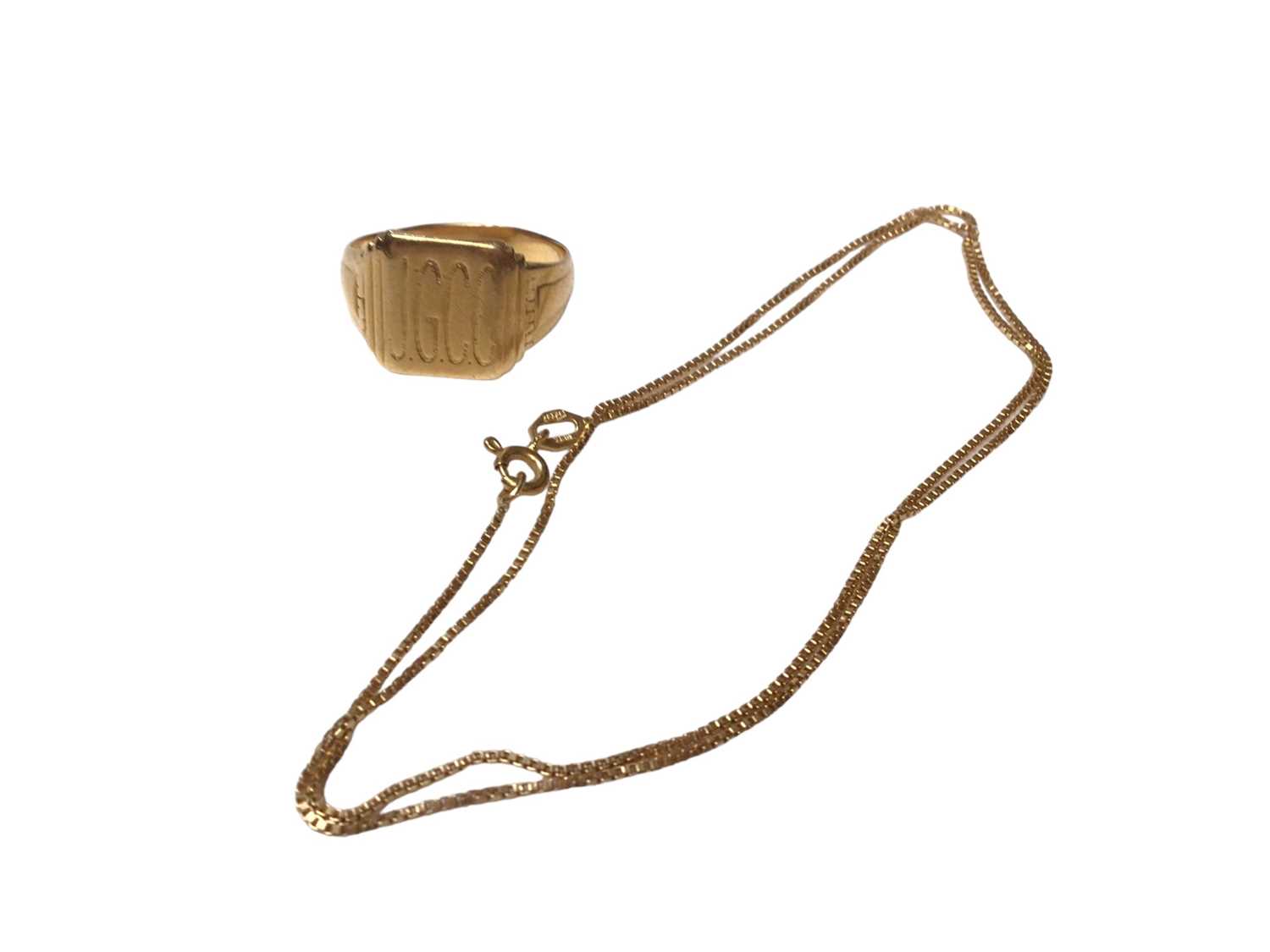 Lot 125 - 18ct gold chain and an 18ct gold signet ring