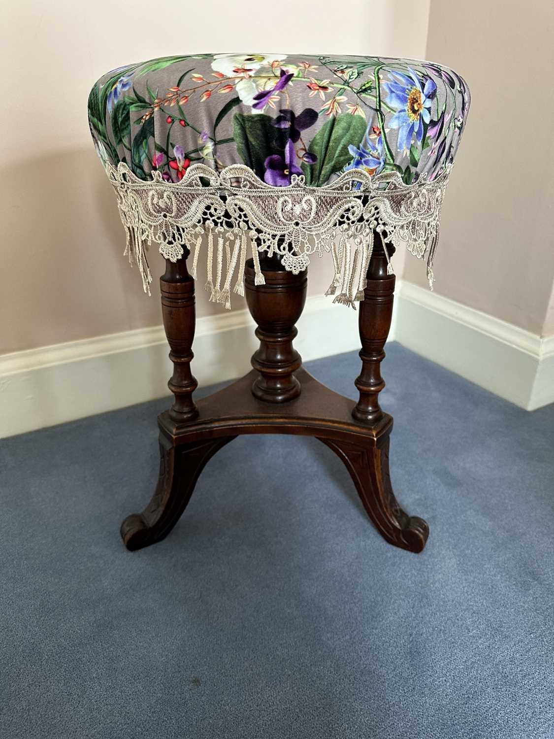 Lot 1269 - Victorian mahogany circular stool with
