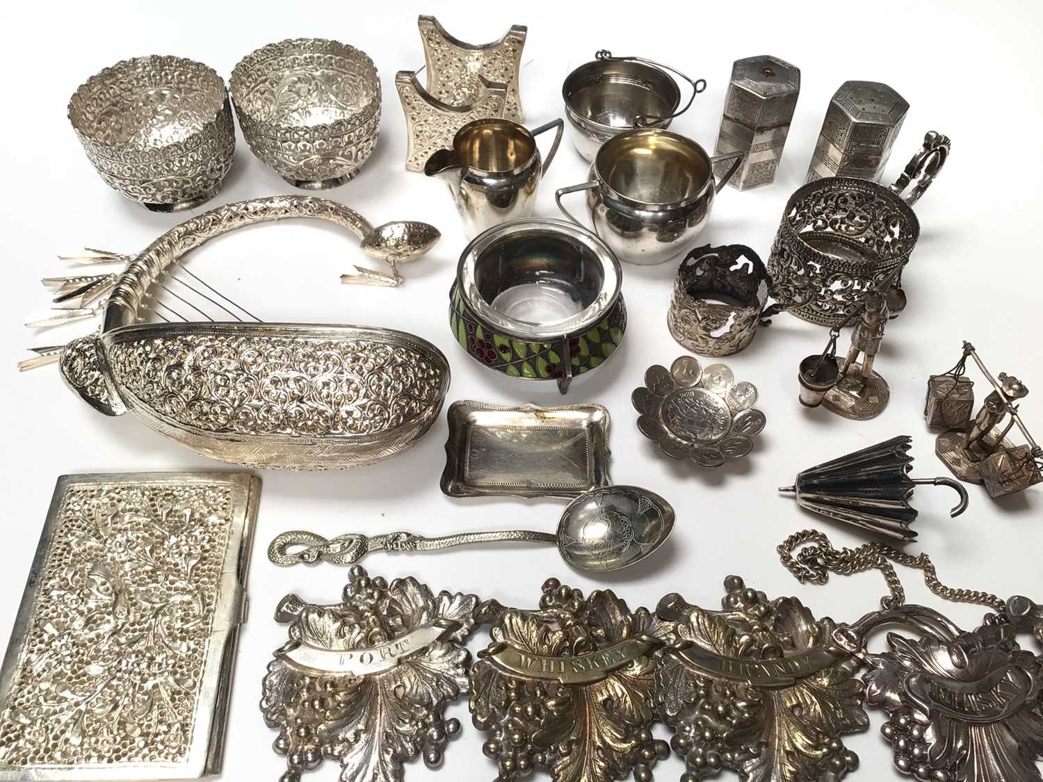 Lot 214 - Group of continental silver and white metal