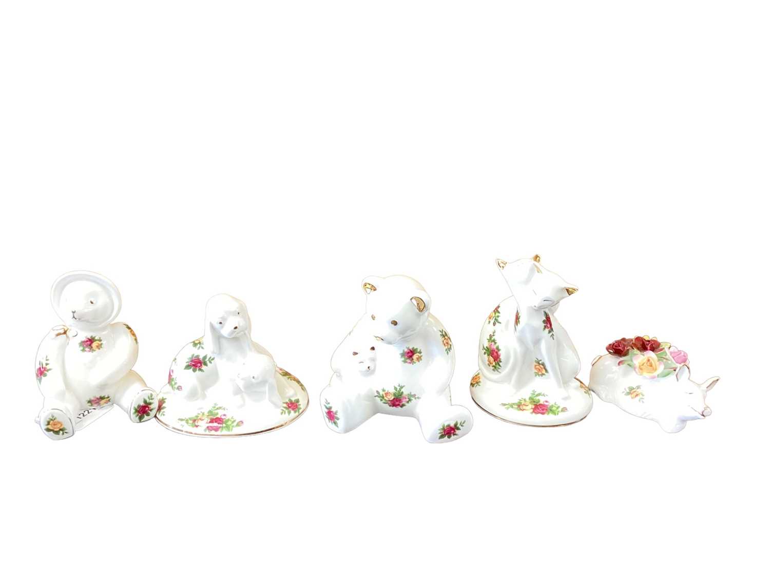 Lot 1221 - Royal Albert 'Old Country Roses' collection