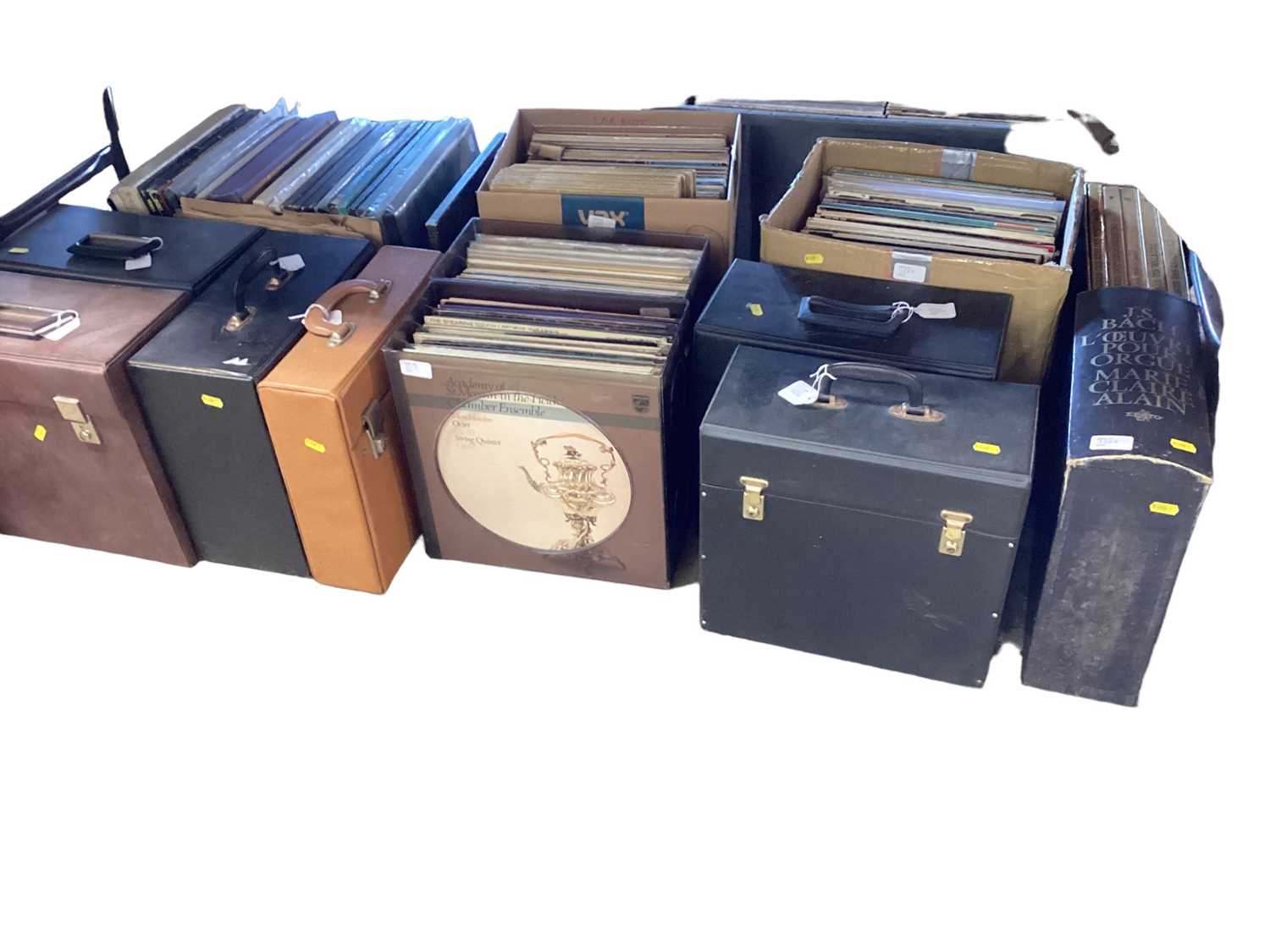 Lot 2207 - Very large quantity of records, mostly