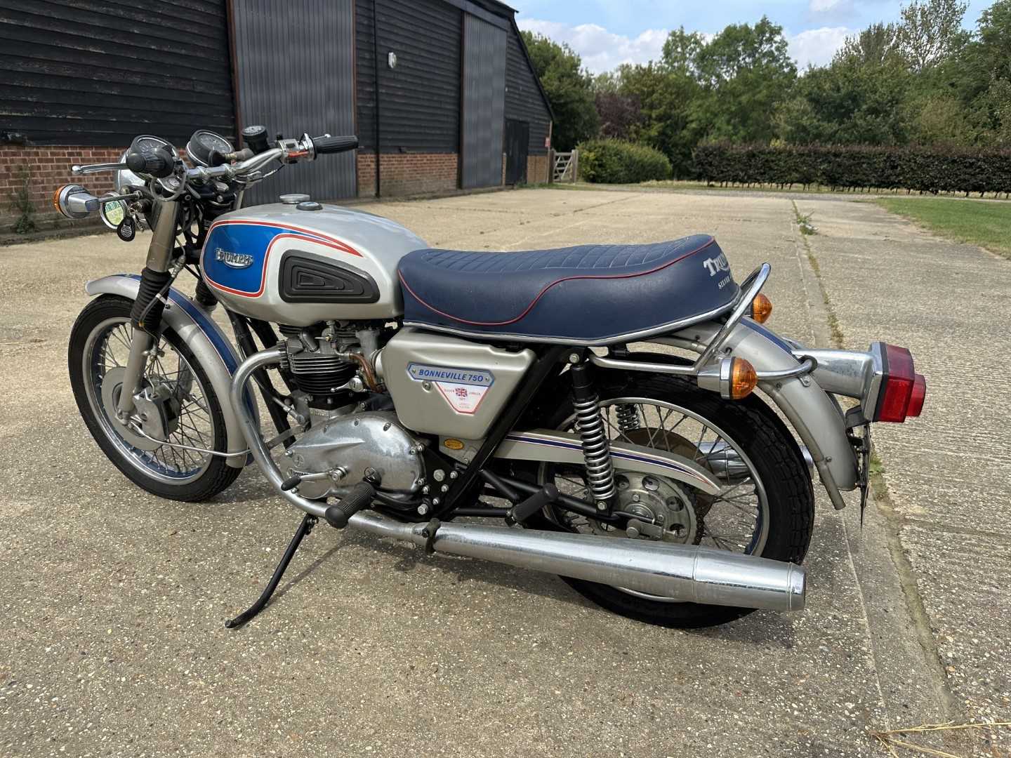 Lot 31 - 1977 Triumph Silver Jubilee Bonneville, 744cc