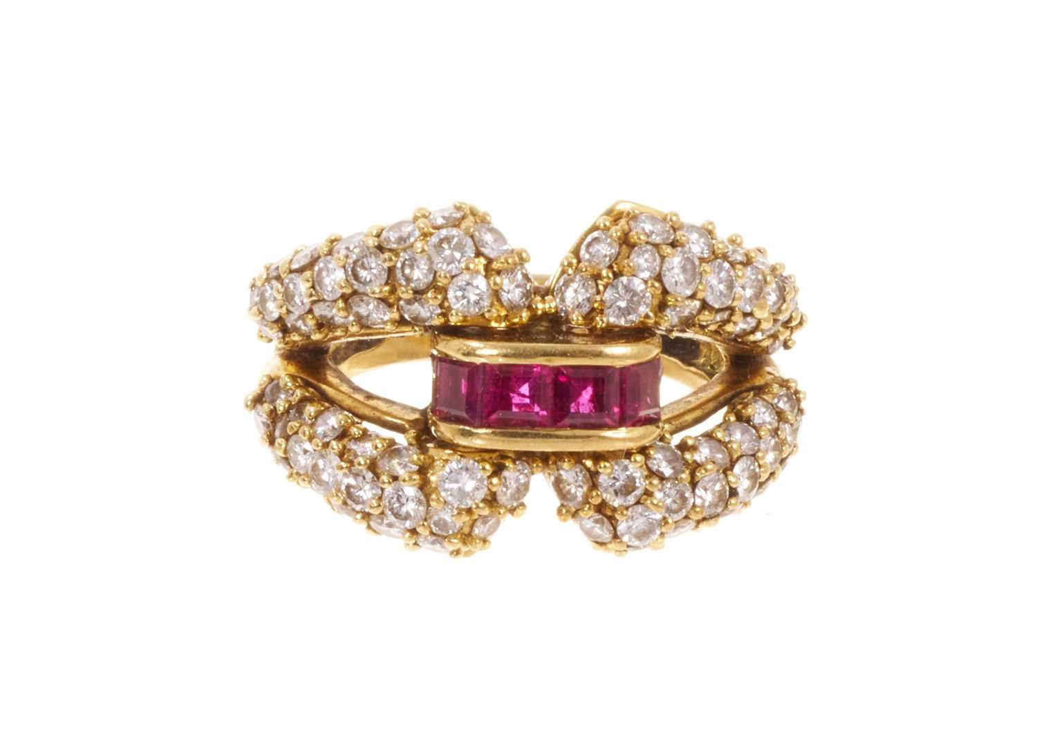 Lot 510 - Kutchinsky diamond and ruby cocktail ring