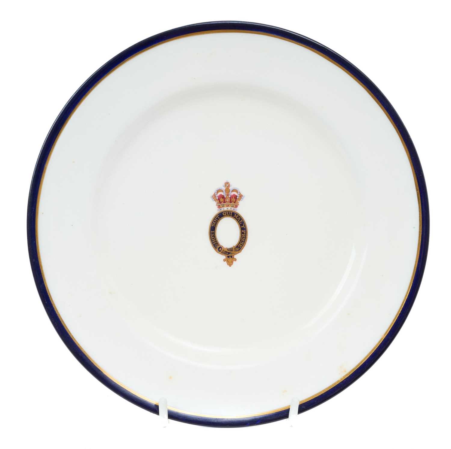 Lot 164 - H.M. Queen Victoria, Royal dessert plate