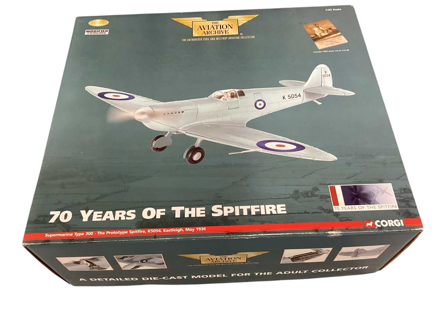 Lot 1946 - Corgi Limited Edition 1782/2370 The