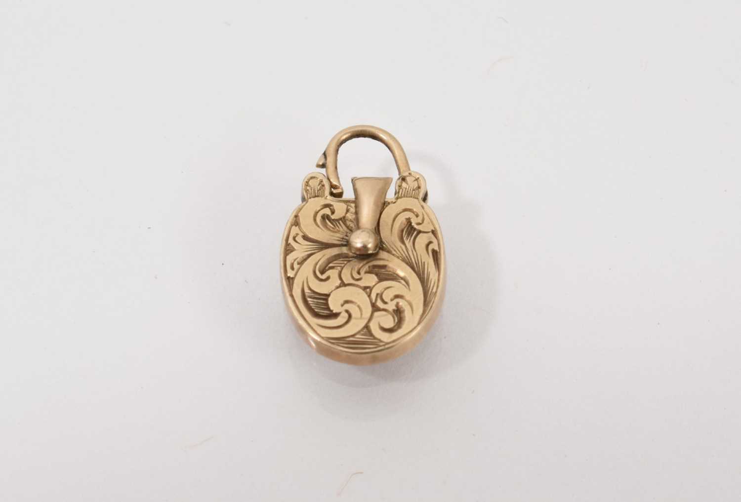 Lot 221 - Early Victorian gold locket/padlock clasp