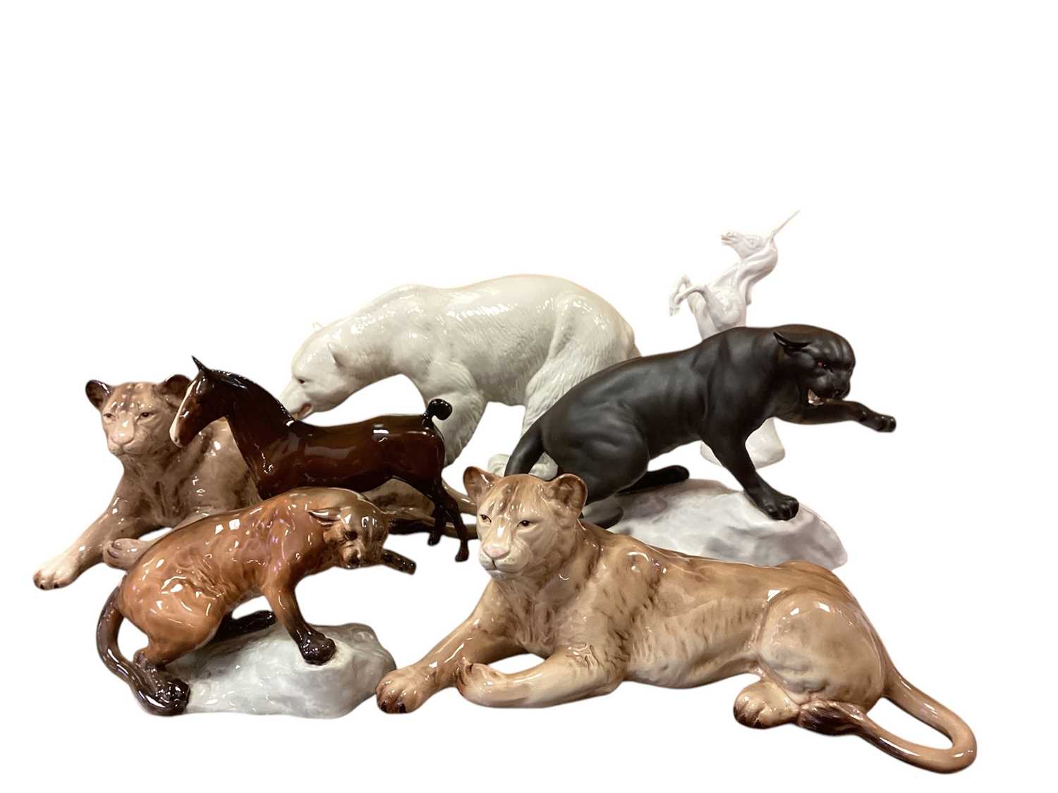 Lot 1274 - Collection of porcelain animal ornaments
