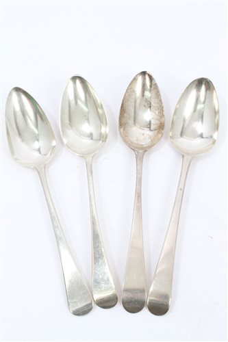 Lot 349 - George III Silverer Old English pattern