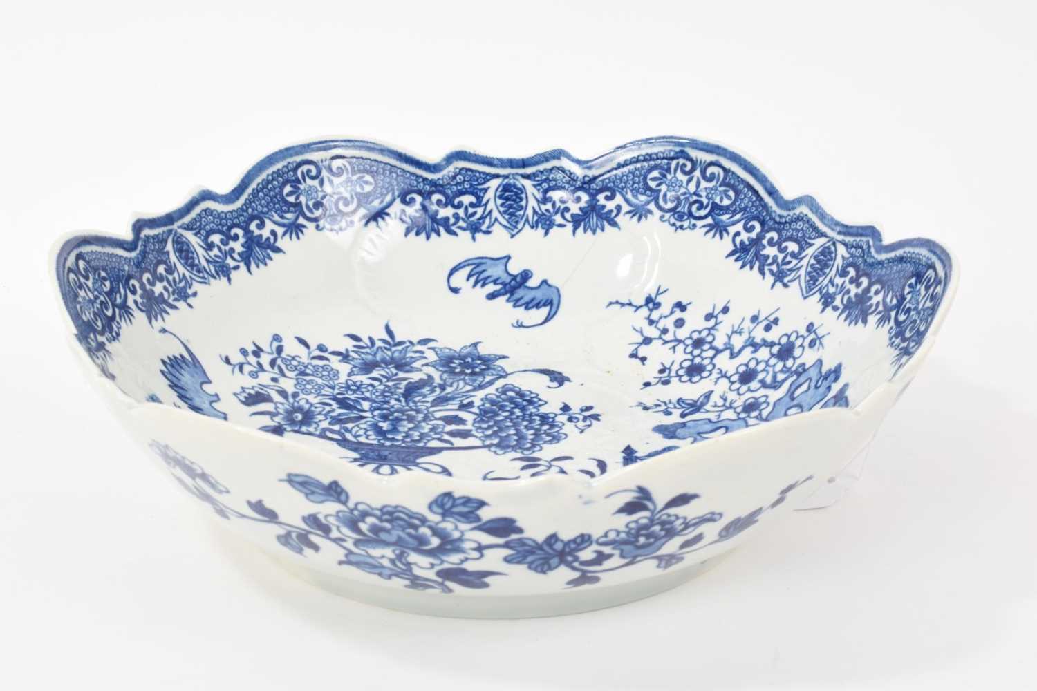 Lot 145 - Large 18th century first period Worcester