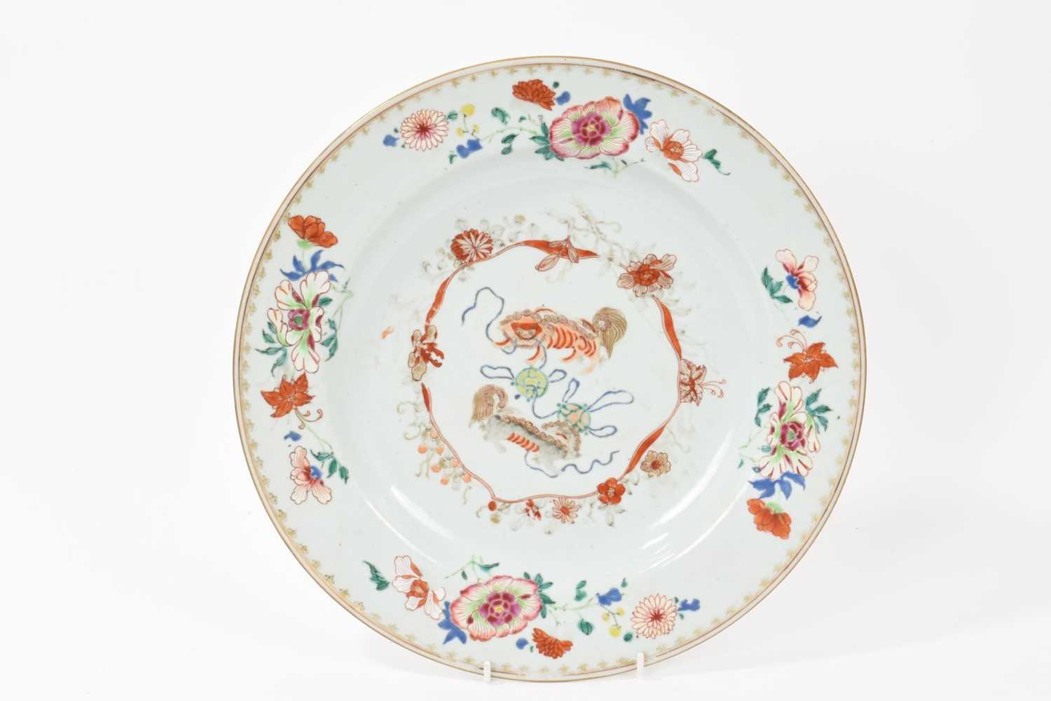 Lot 162 - 18th century Chinese porcelain charger