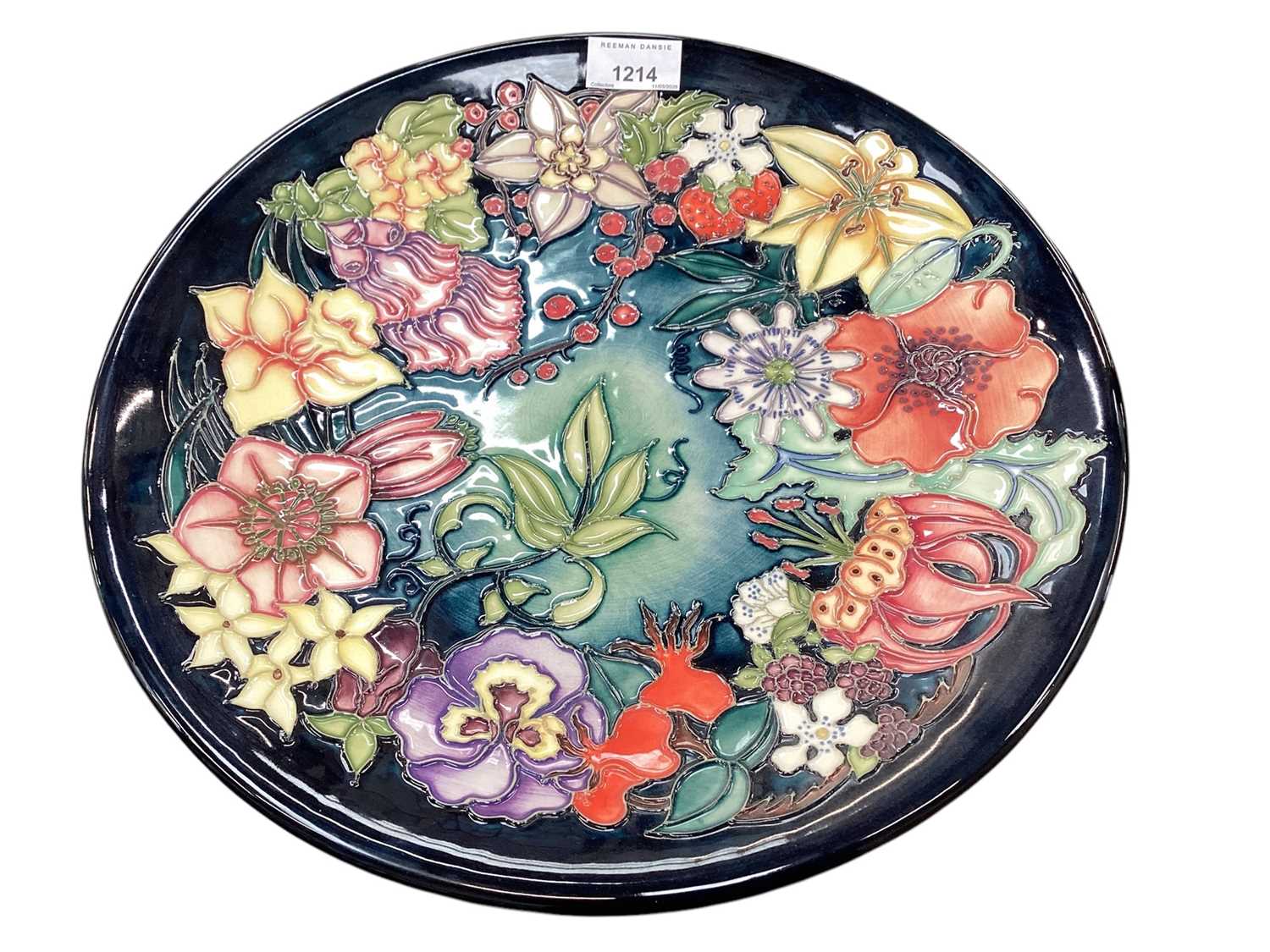 Lot 1214 - Six various Moorcroft pottery dishes