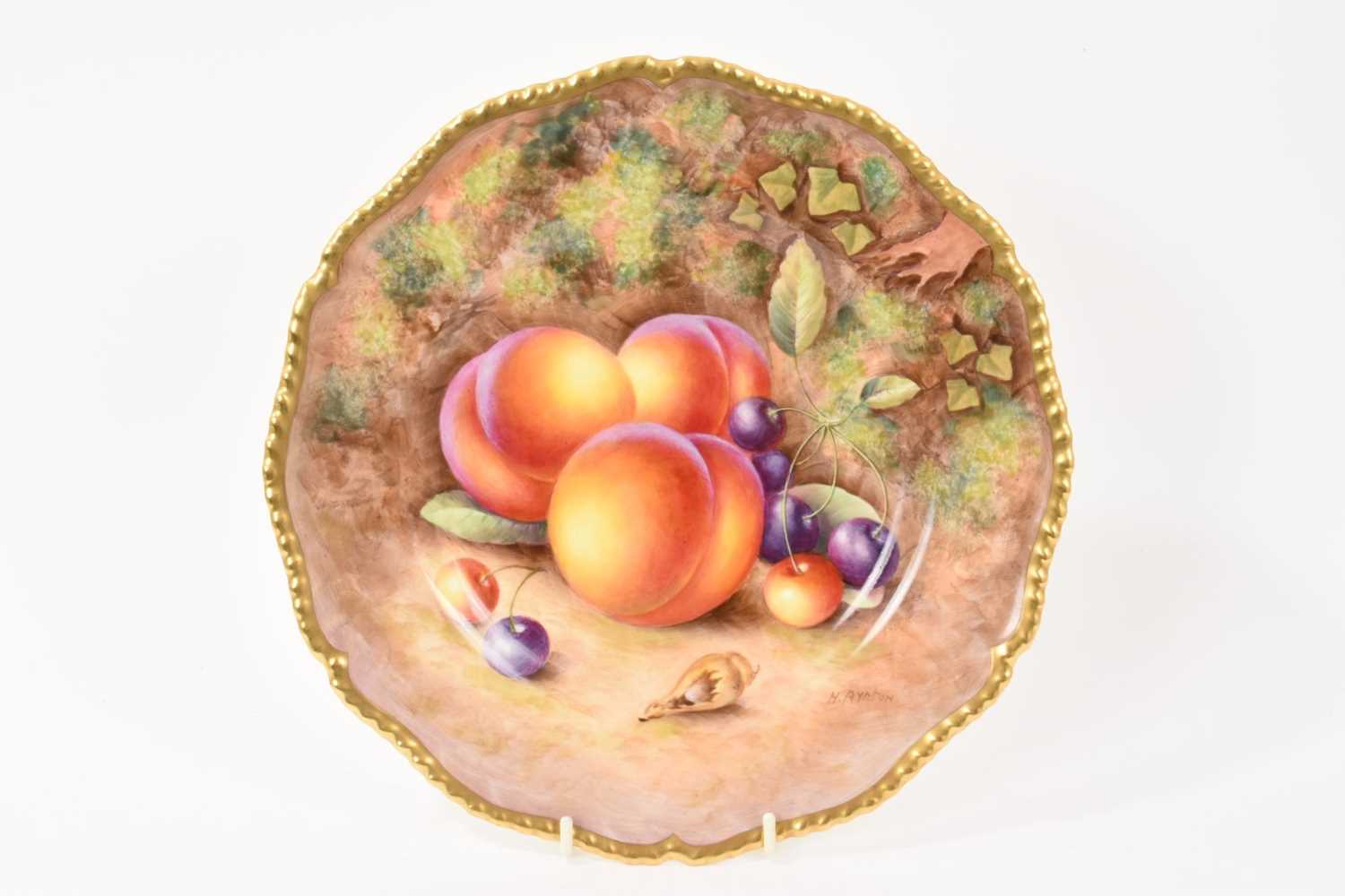 Lot 49 - Royal Worcester plate