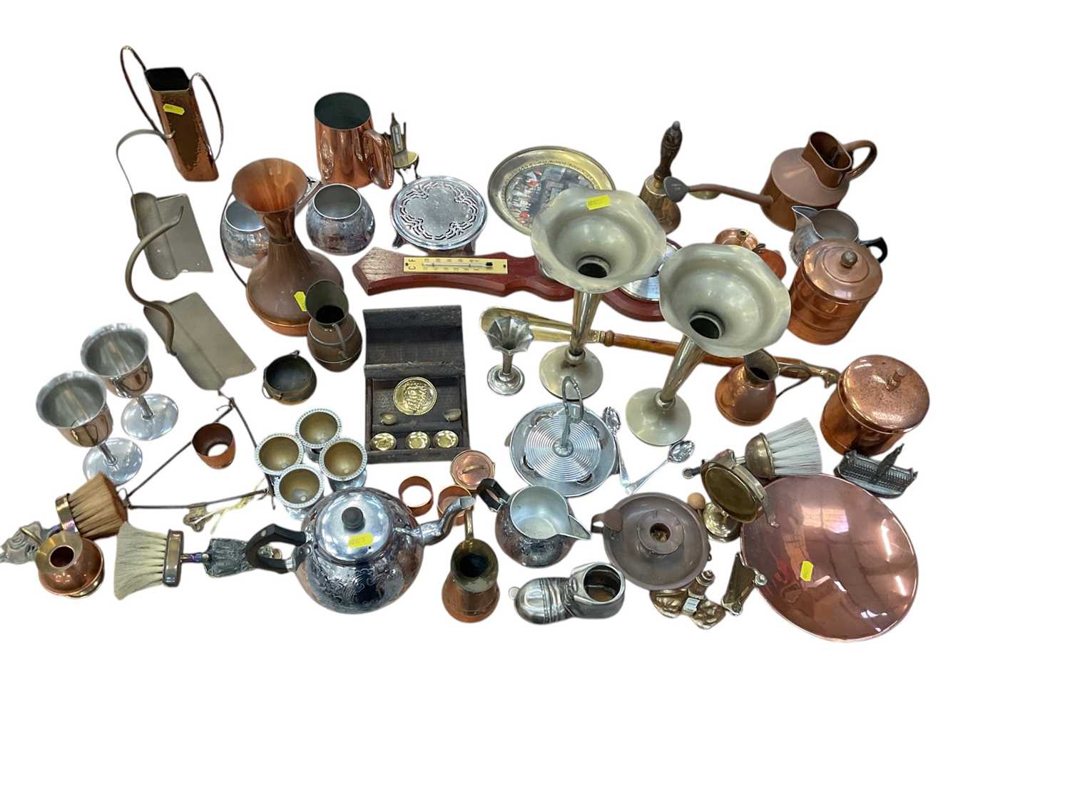 Lot 421 - Collection of metalwares to include brass