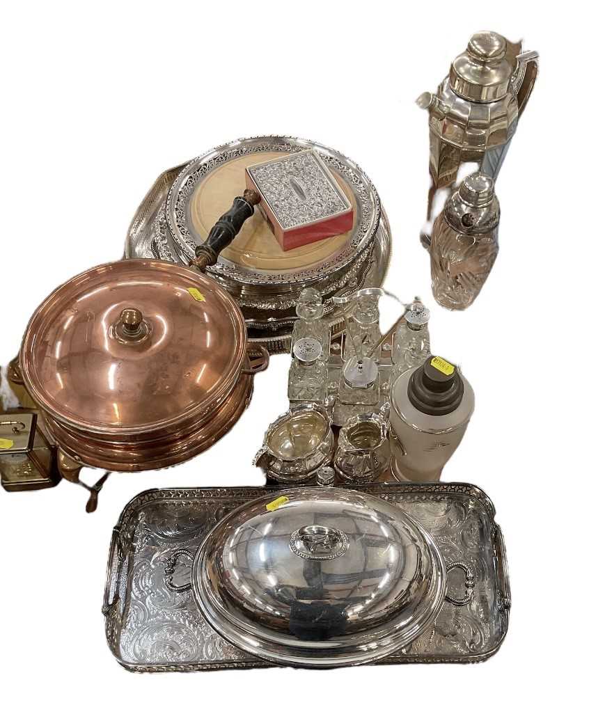 Lot 512 - Collection of assorted silver plated ware