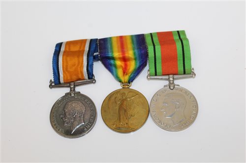 Lot 504 - First World War / Second World War Medals