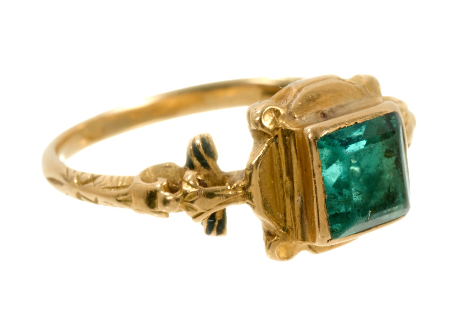 Lot 667 - Antique Renaissance emerald and gold ring,