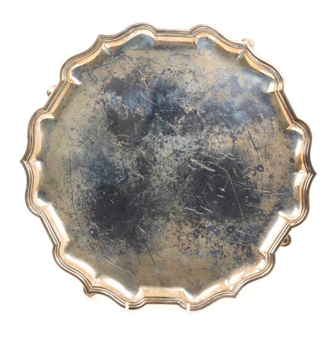 Lot 487 - Large silver salver