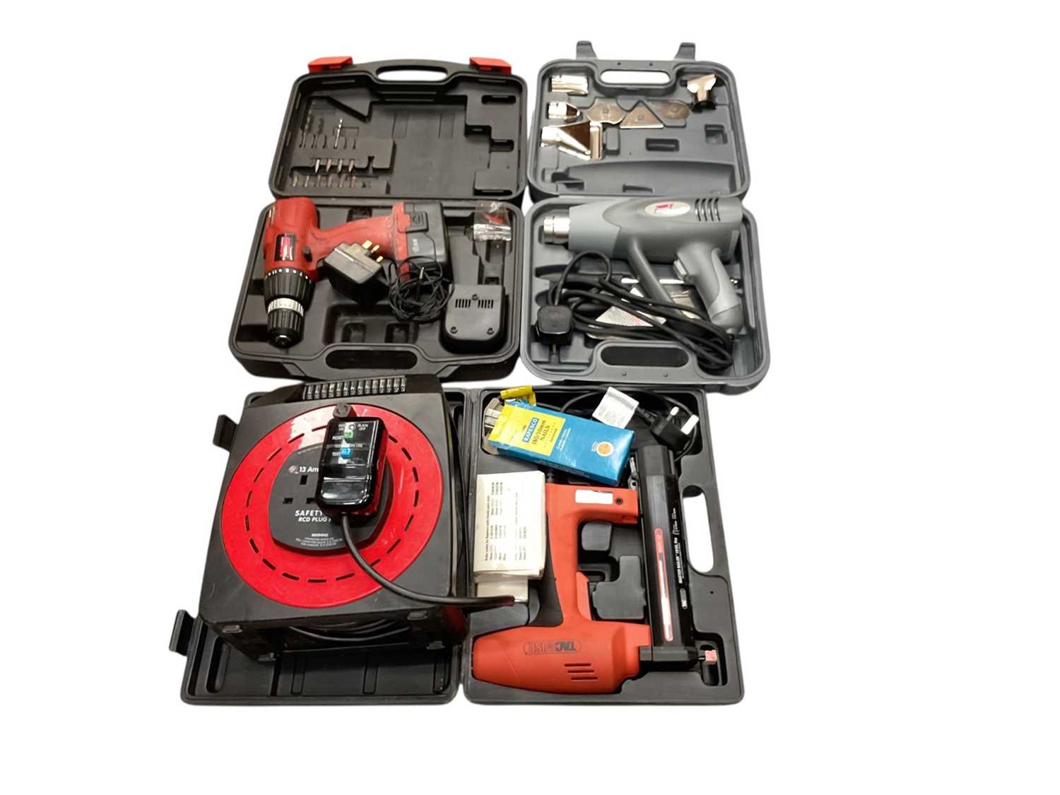 Lot 551 - Group of tools to include heat gun, drill