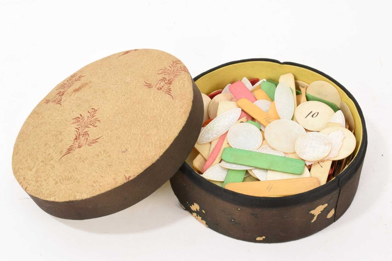 Lot 918 - Large collection of 19th century gaming