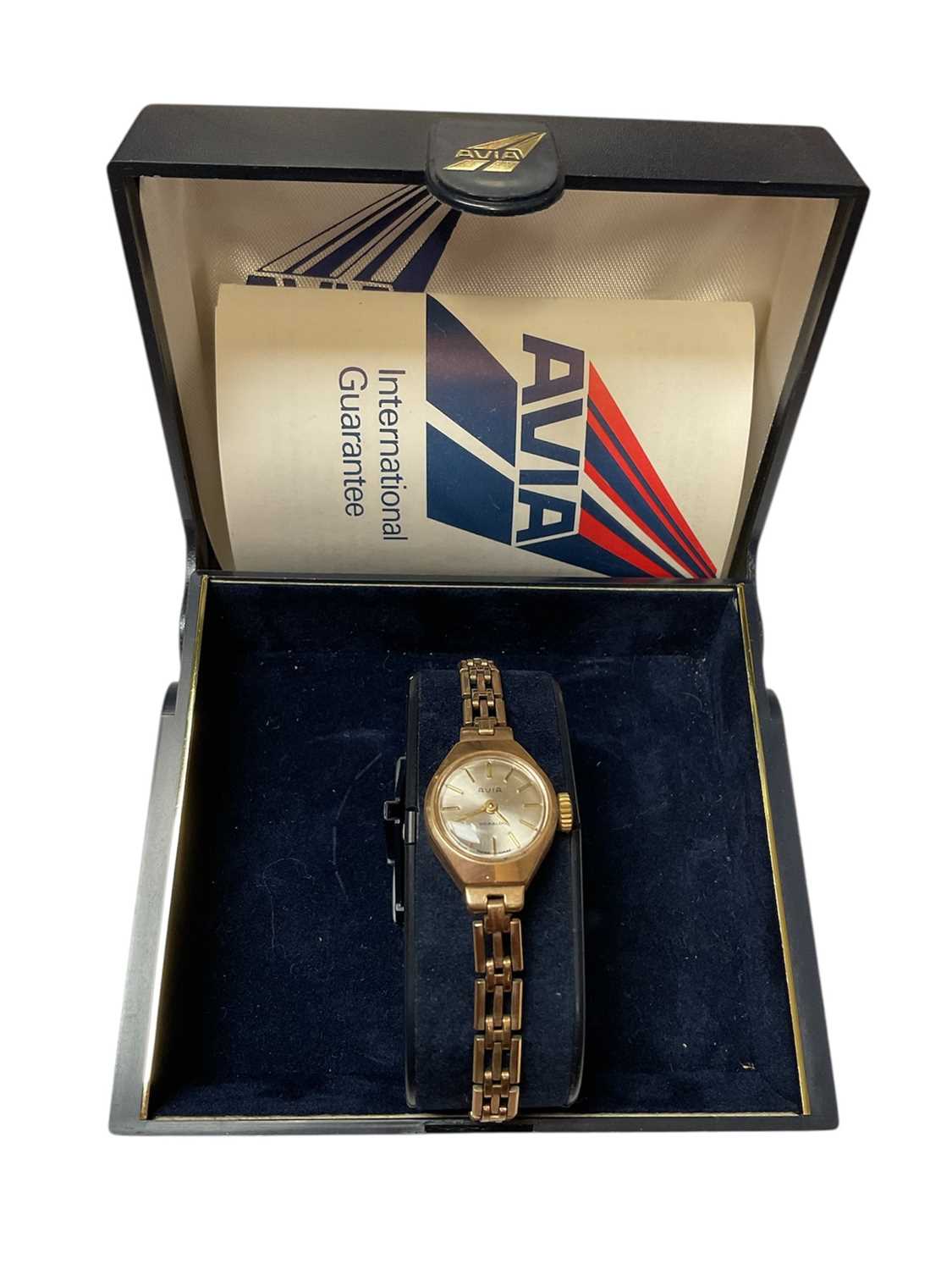 Lot 298 - Ladies 9ct gold Avia wristwatch on 9ct gold