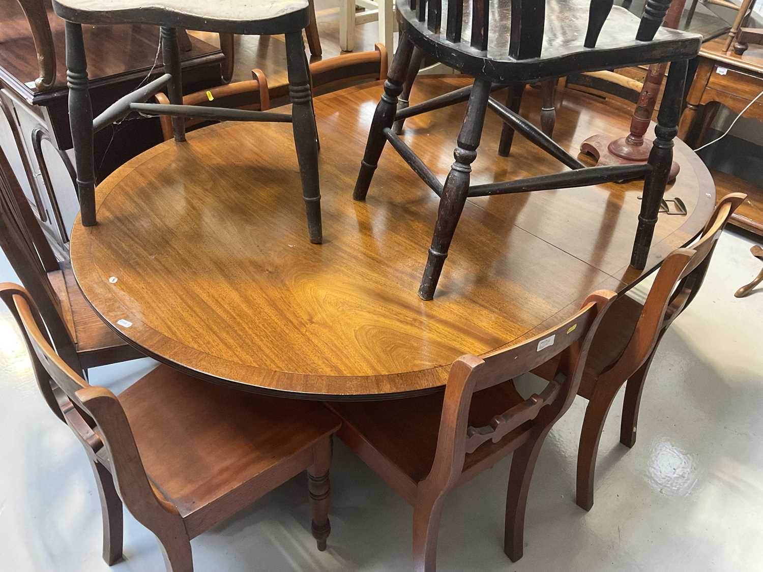 Lot 5278 - Reproduction twin pedestal mahogany dining
