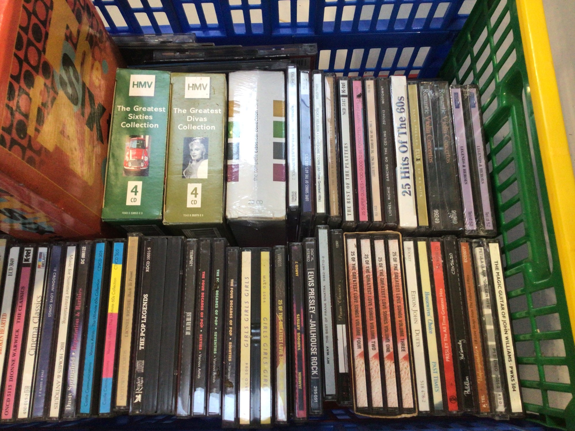 Lot 5117 - Large collection of cds