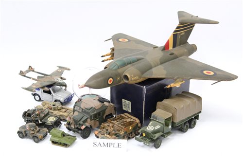 Lot 2854 - Selection of diecast models, kit models