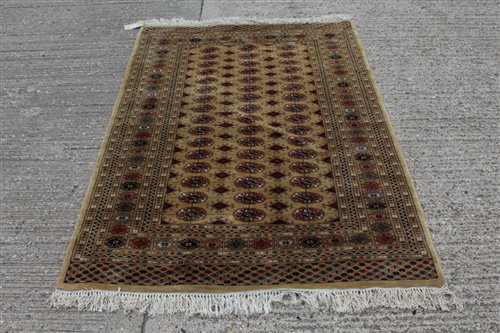 Lot 1511 - Eastern rug with stylised animal and